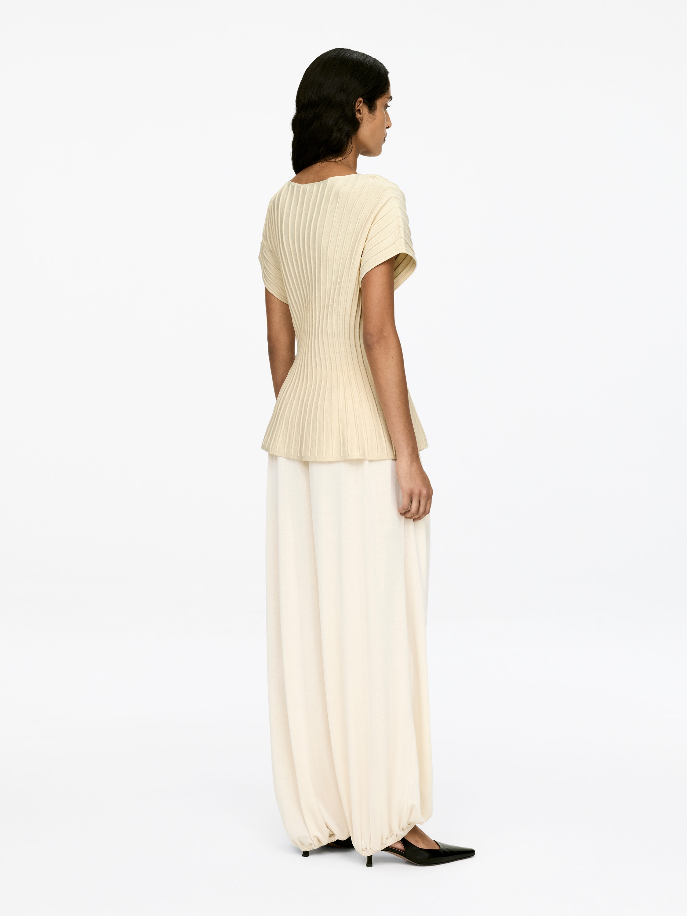 Fine-Knit Peplum Top – Off White – Women – ARKET WW