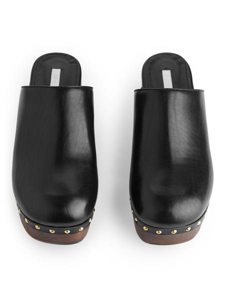 Wooden Sole Clogs – Black – Women – ARKET NL