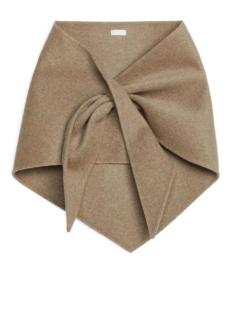 Triangle Wool Scarf – Mole – Women – ARKET DK
