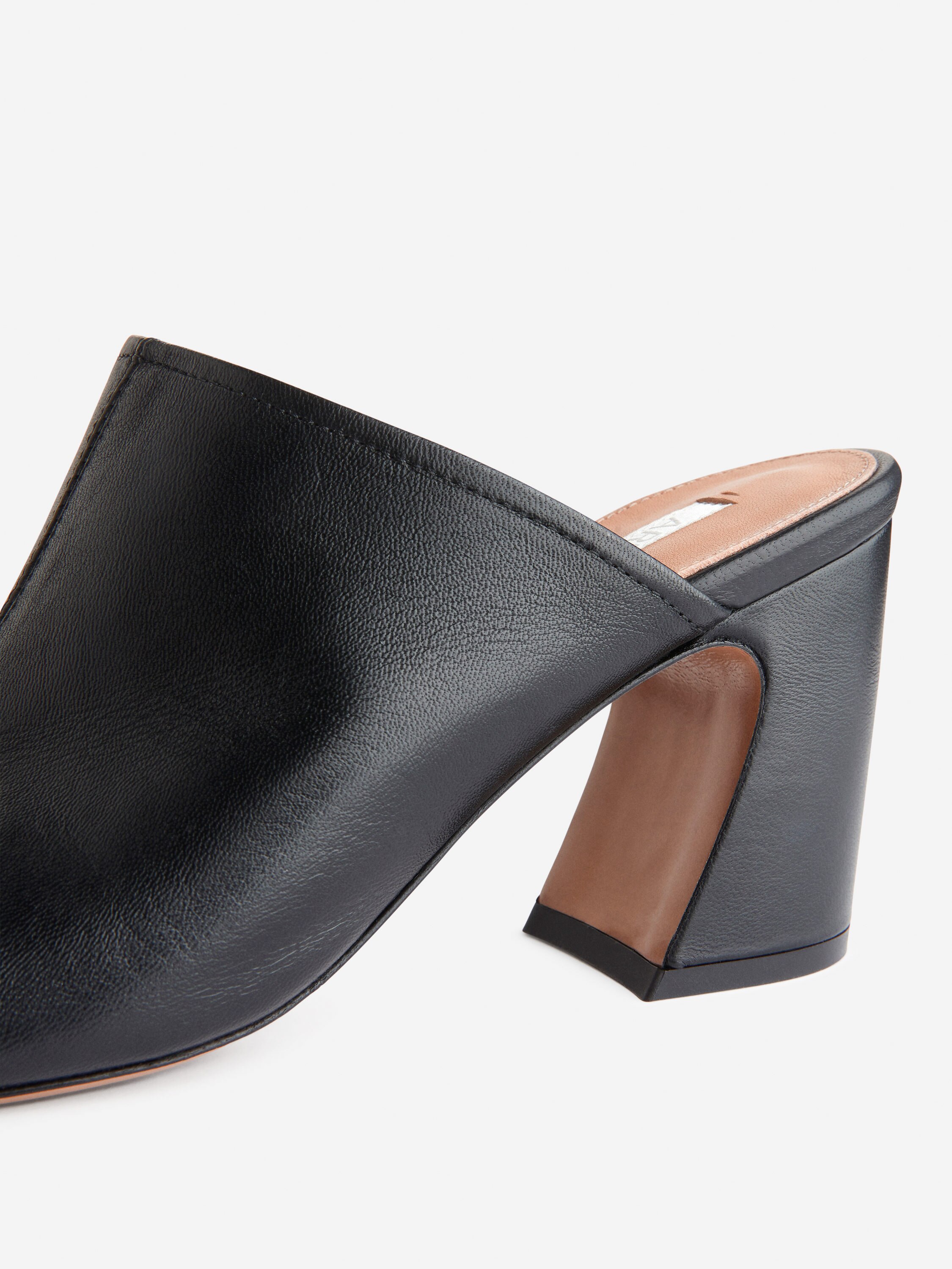 Mules aus Leder mit Absatz – Schwarz – Damen – ARKET DE