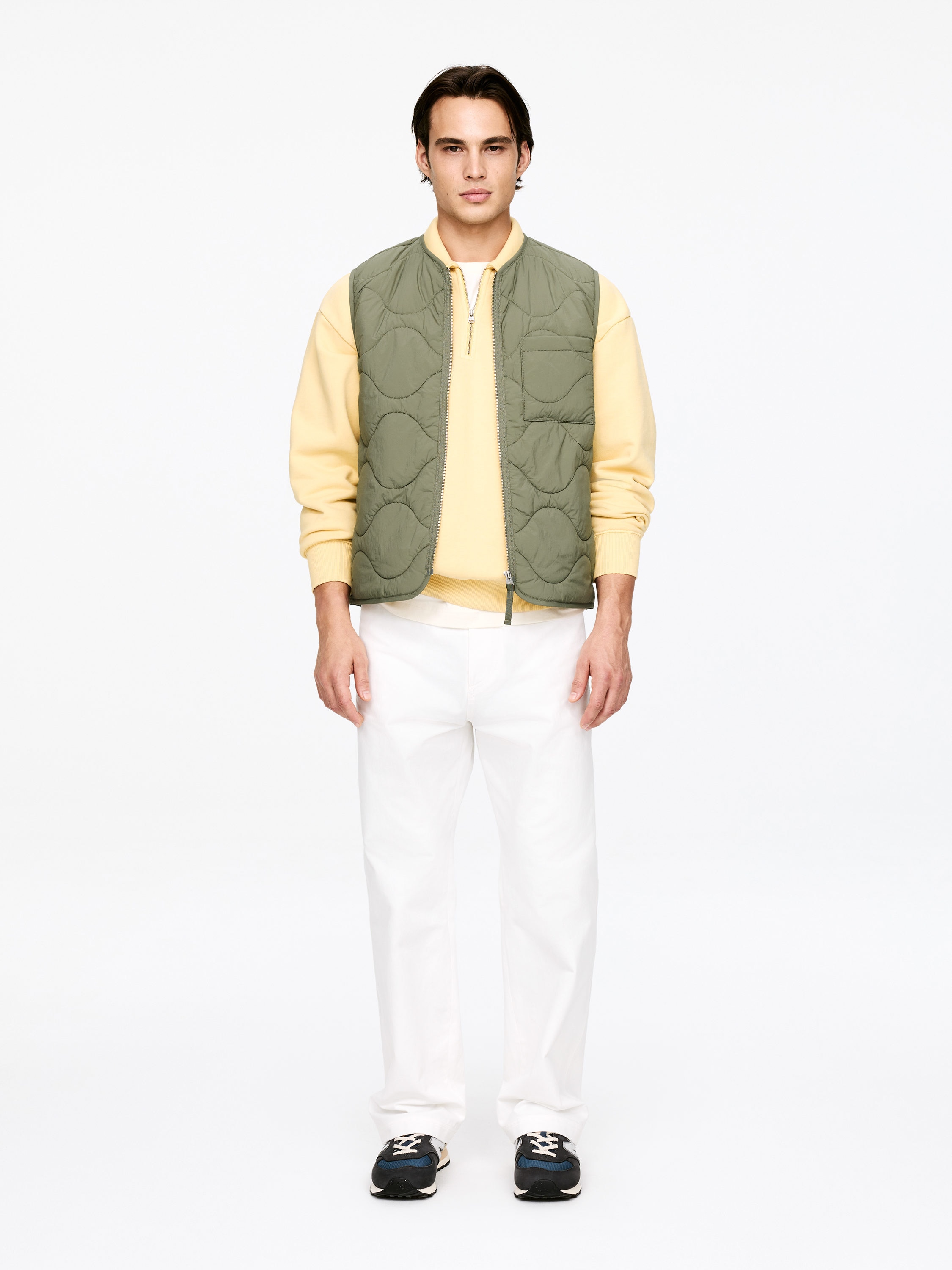 2-in-1 Quilted Liner Vest – Green – Men – ARKET DK