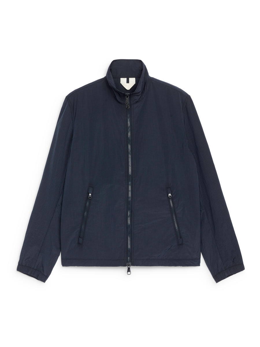 Lightweight Windbreaker – Dark Blue – Men – ARKET WW