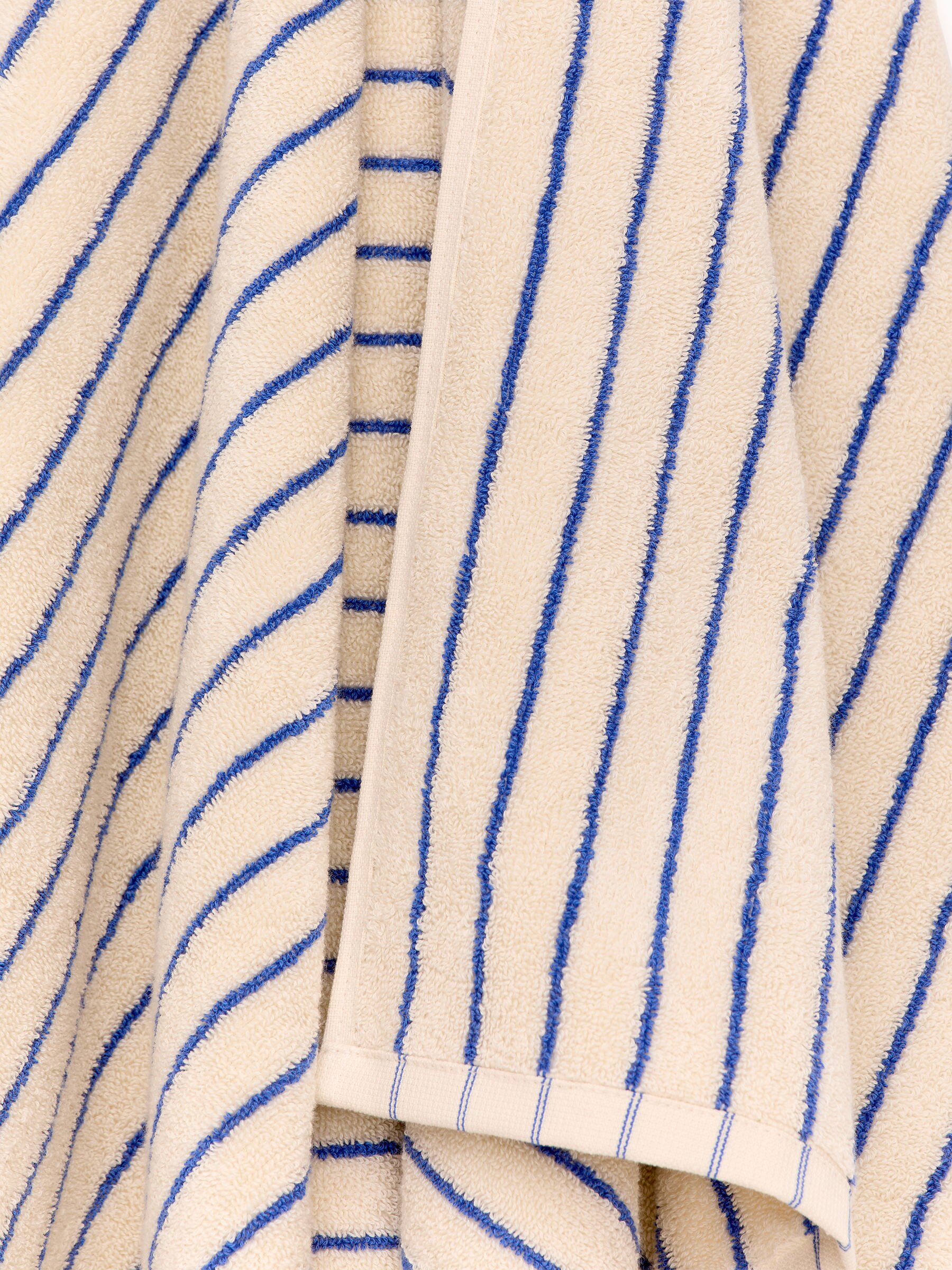 Hand Towel 50 x 70 cm – Bright Blue/Light Beige – ARKET NO