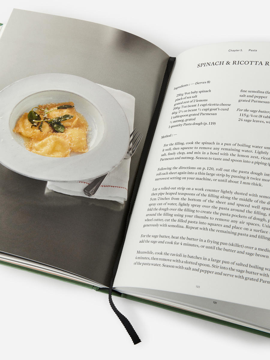 Café Cecilia Cookbook – Green – Homeware – ARKET GB